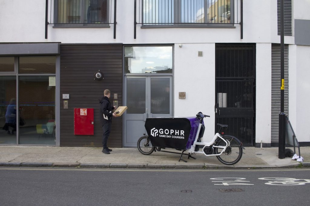 Glasgow Courier & Delivery Services - Gophr Couriers